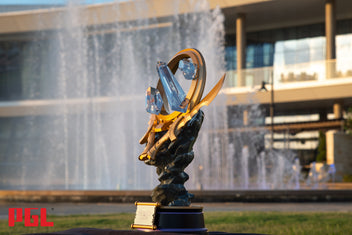 Custom Esports Awards & Gaming Trophies – Fabit